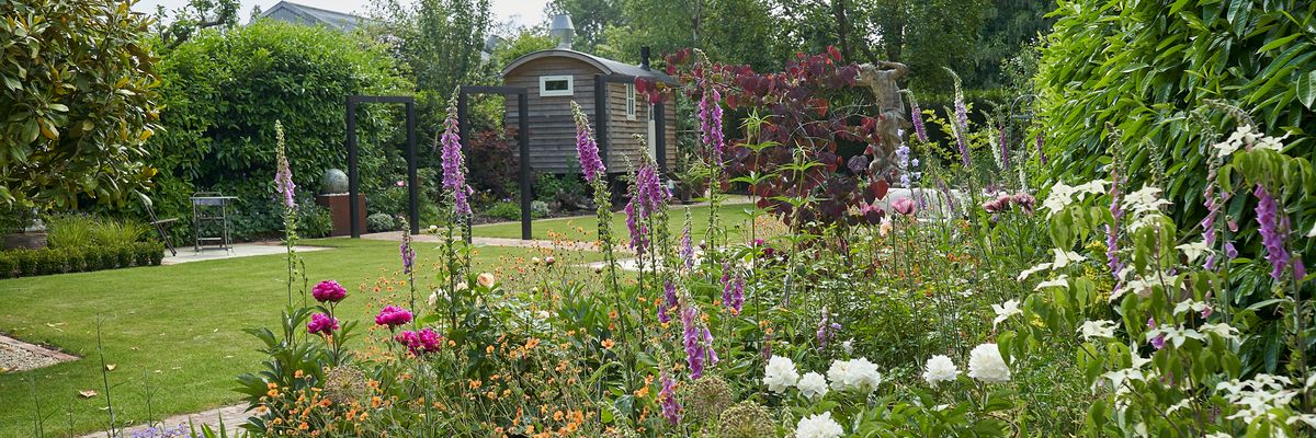 Home Find a professional Bramley Apple Garden Design